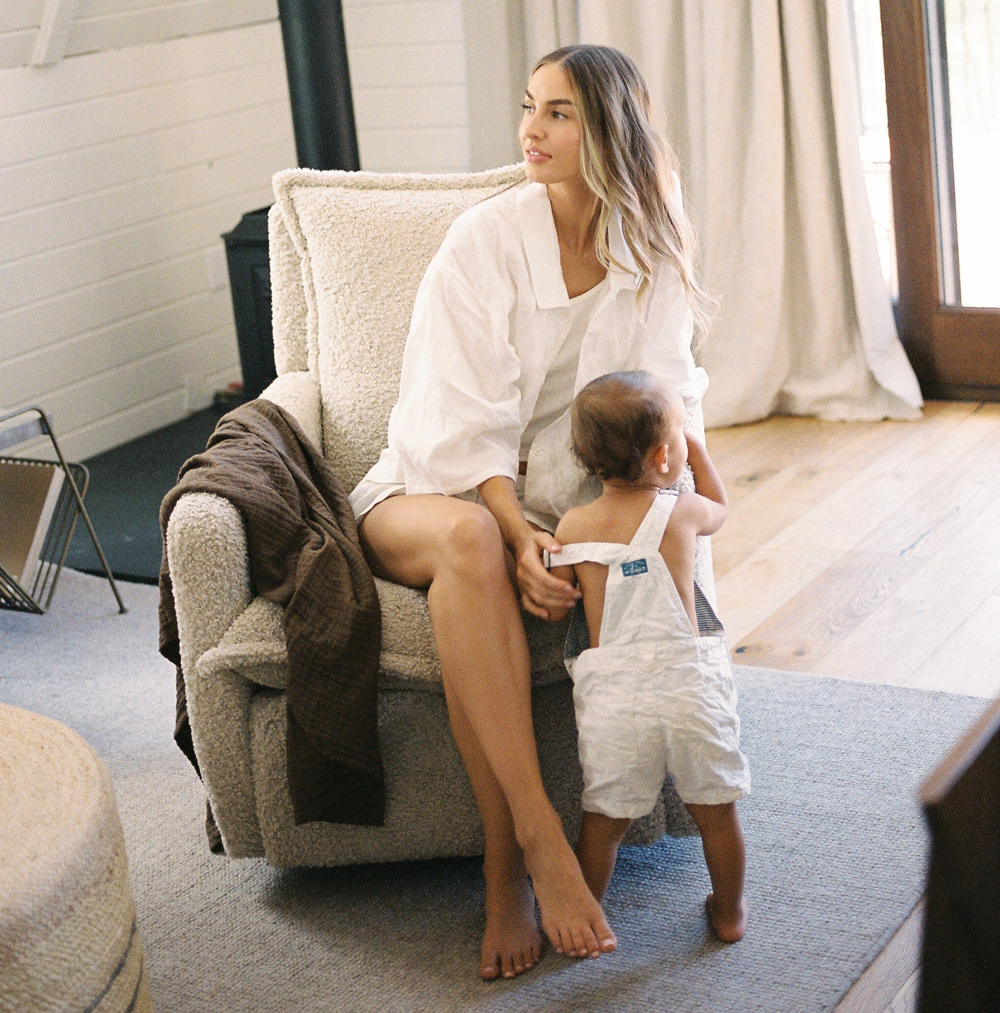 Cozy Small Cabin Interior Ideas | Oilo™ Studio Blog