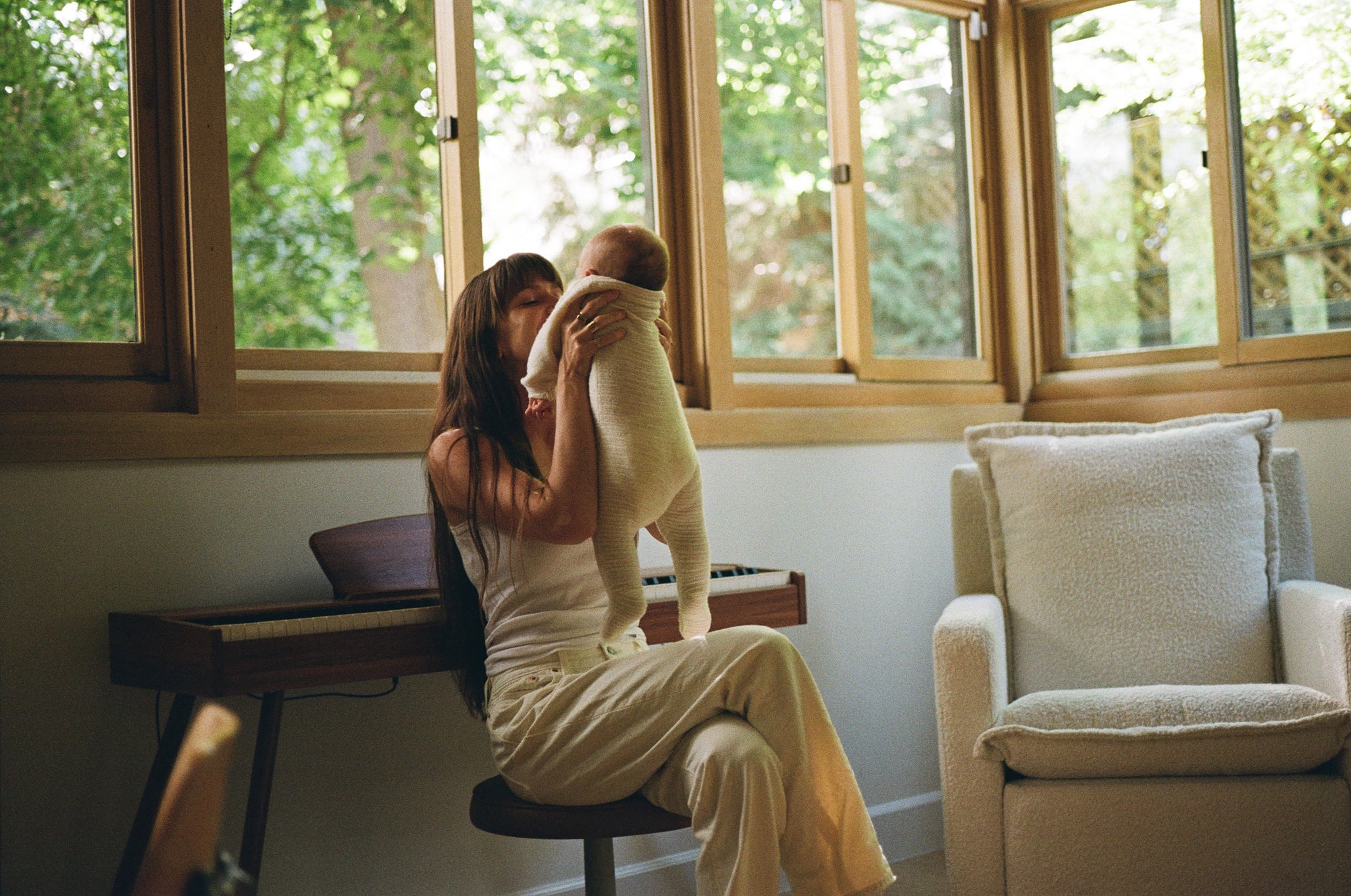 Oilo™ Studio | Luxury Quality Gliders, Recliners & Nursery Bedding