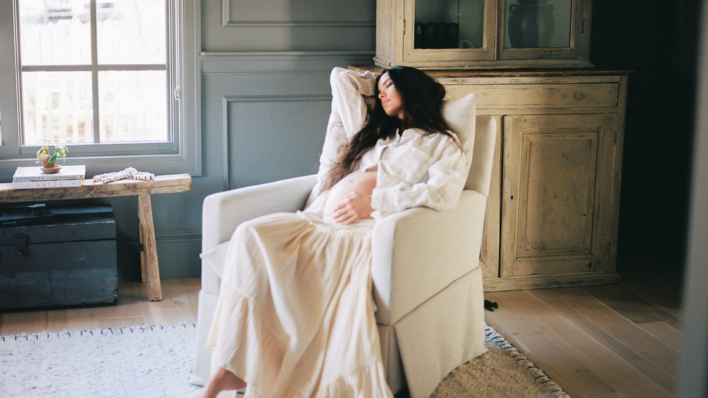 Oilo™ Studio | Luxury Quality Gliders, Recliners & Nursery Bedding