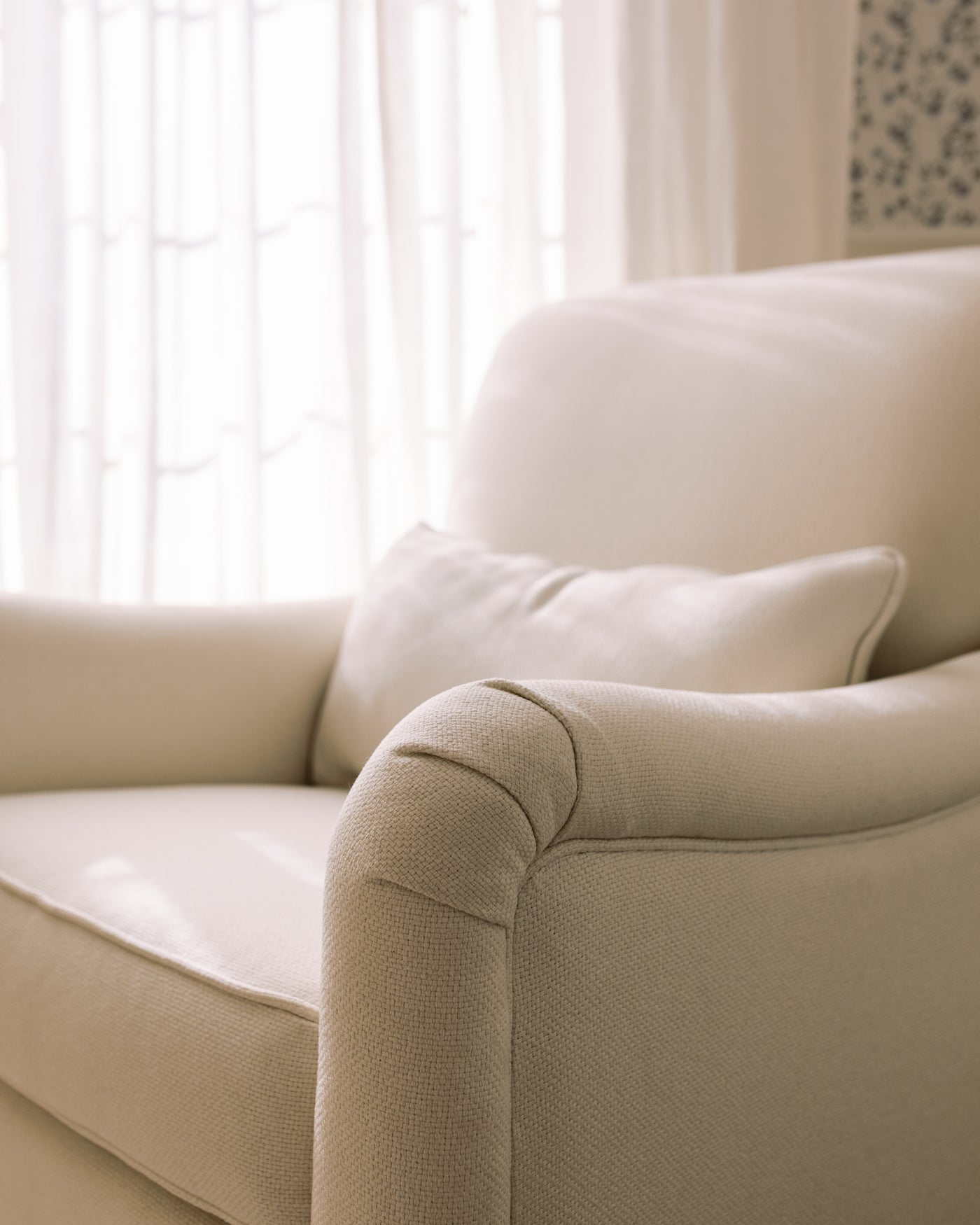 Oilo™ Studio | Luxury Quality Gliders, Recliners & Nursery Bedding