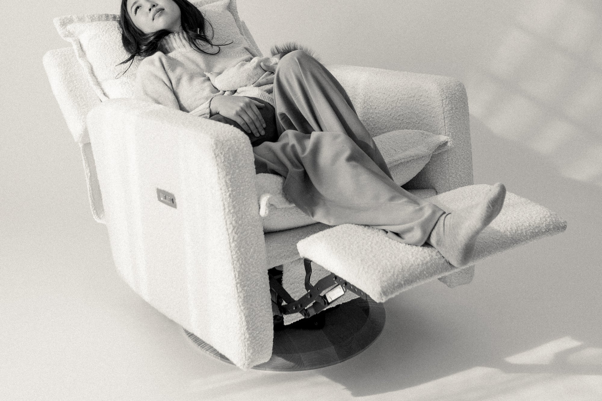 Oilo™ Studio | Luxury Quality Gliders, Recliners & Nursery Bedding