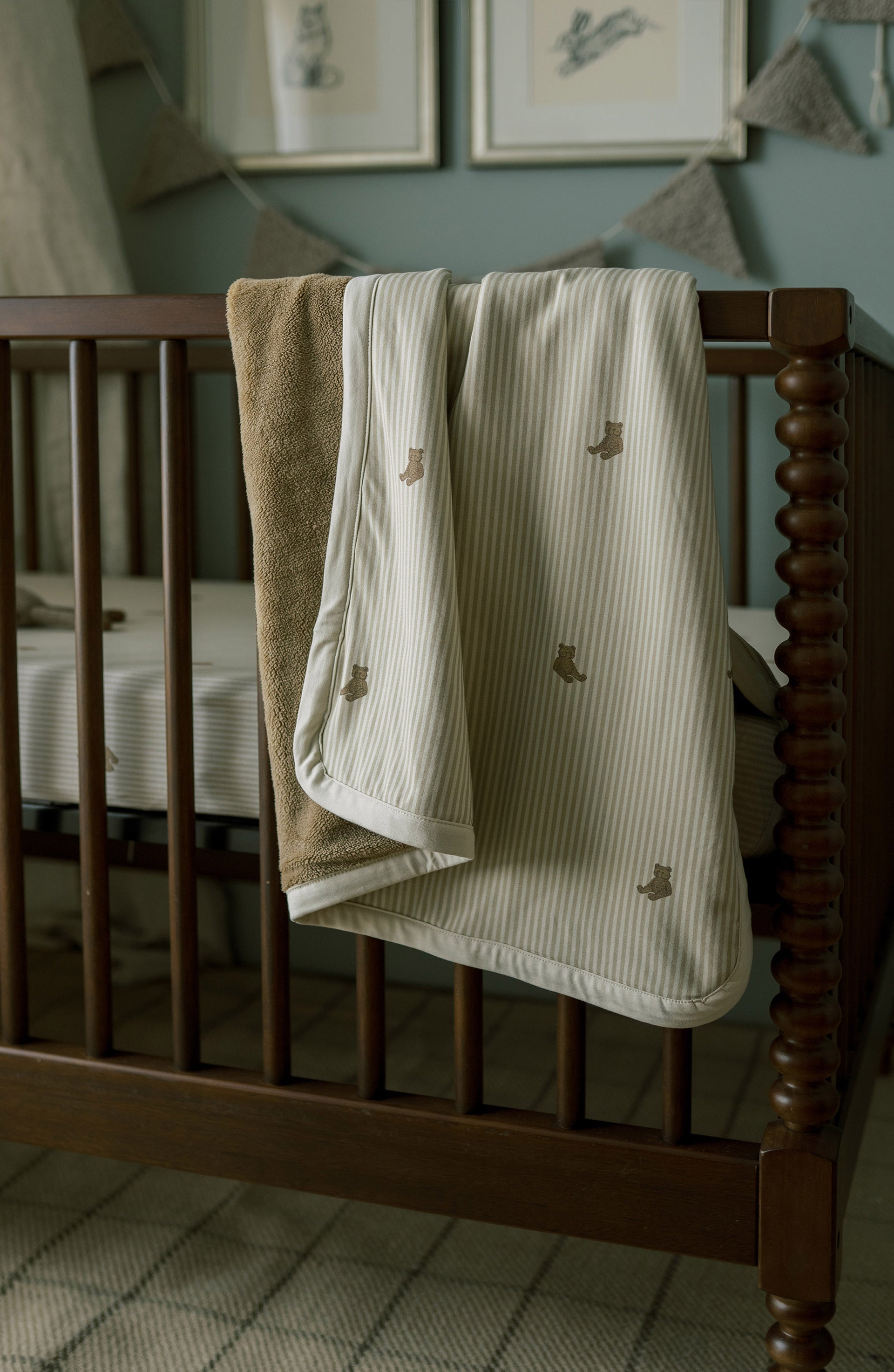 Bear Cuddle Blanket | Plush Infant Blanket | Oilo™ Studio