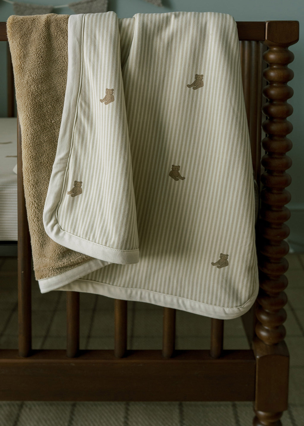 Bear Cuddle Blanket | Plush Infant Blanket | Oilo™ Studio